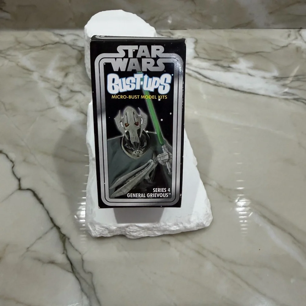 Gentle Giant | Toys | Star Wars Bustups Series 4 General Grievous Micro ...